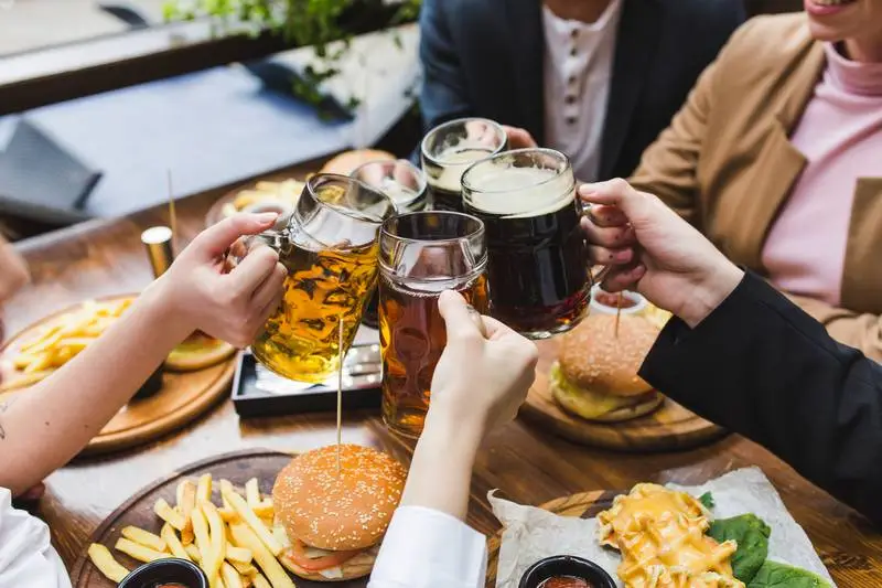 Bares e restaurantes projetam um inicio de 2026 com maior faturamento ...